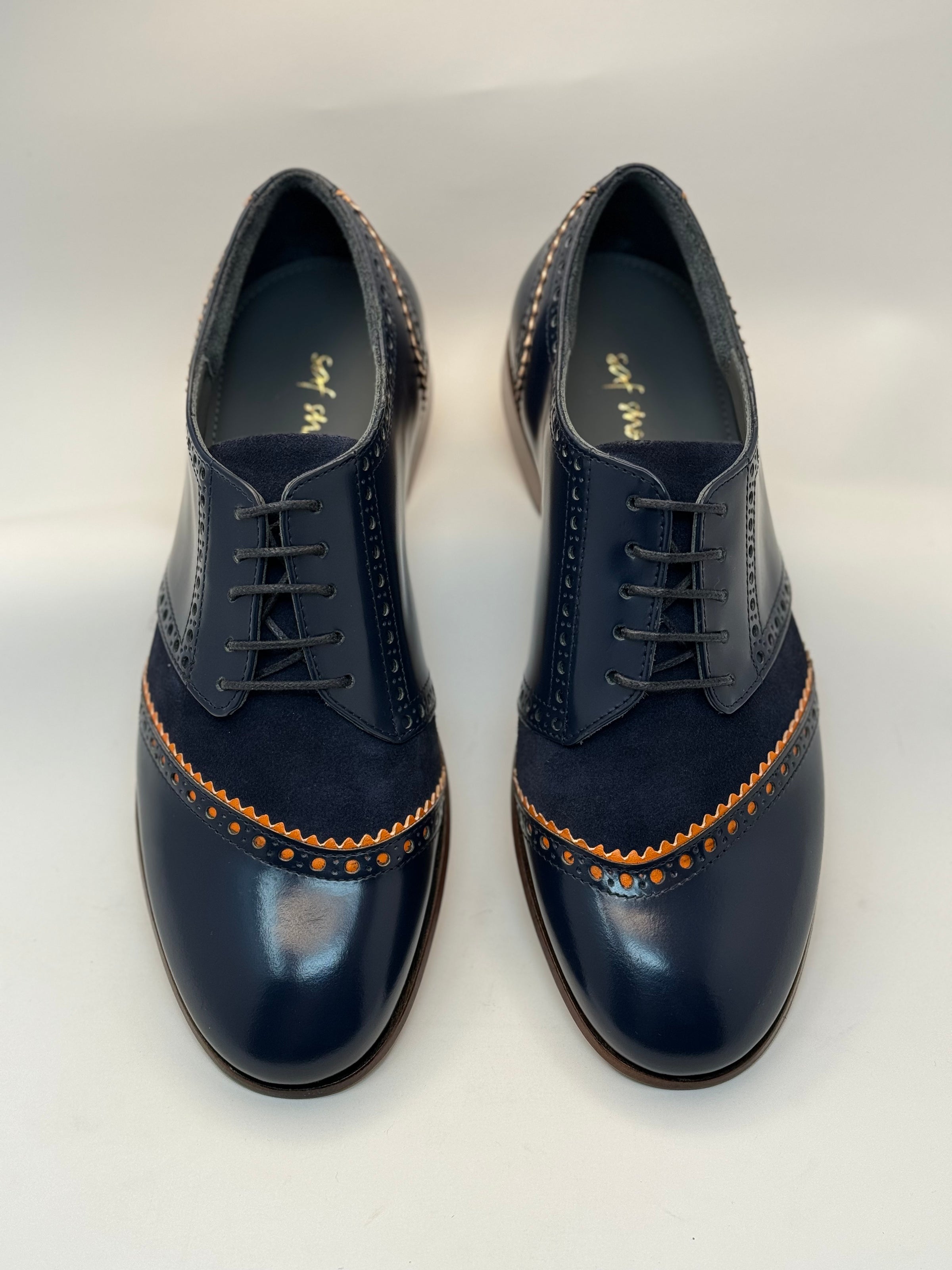 Saf Shoes: classy, comfy, genderless dance shoes